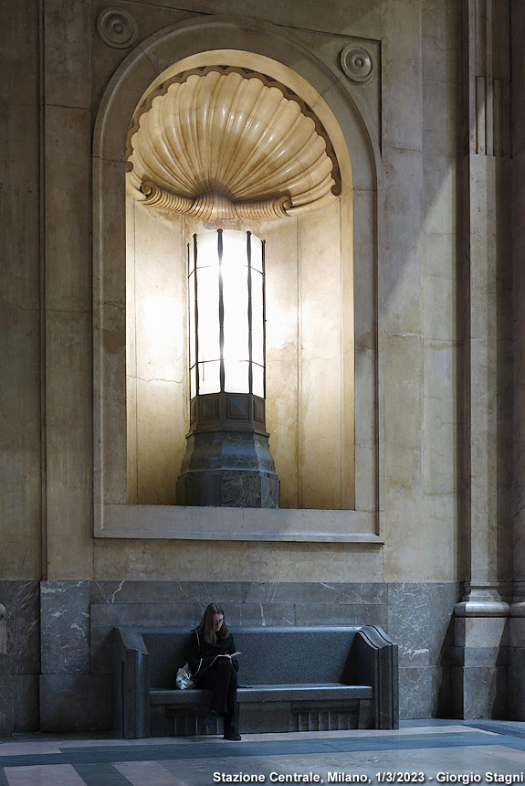 Milano Centrale: architetture marginalmente ferroviarie 17 - Stagniweb